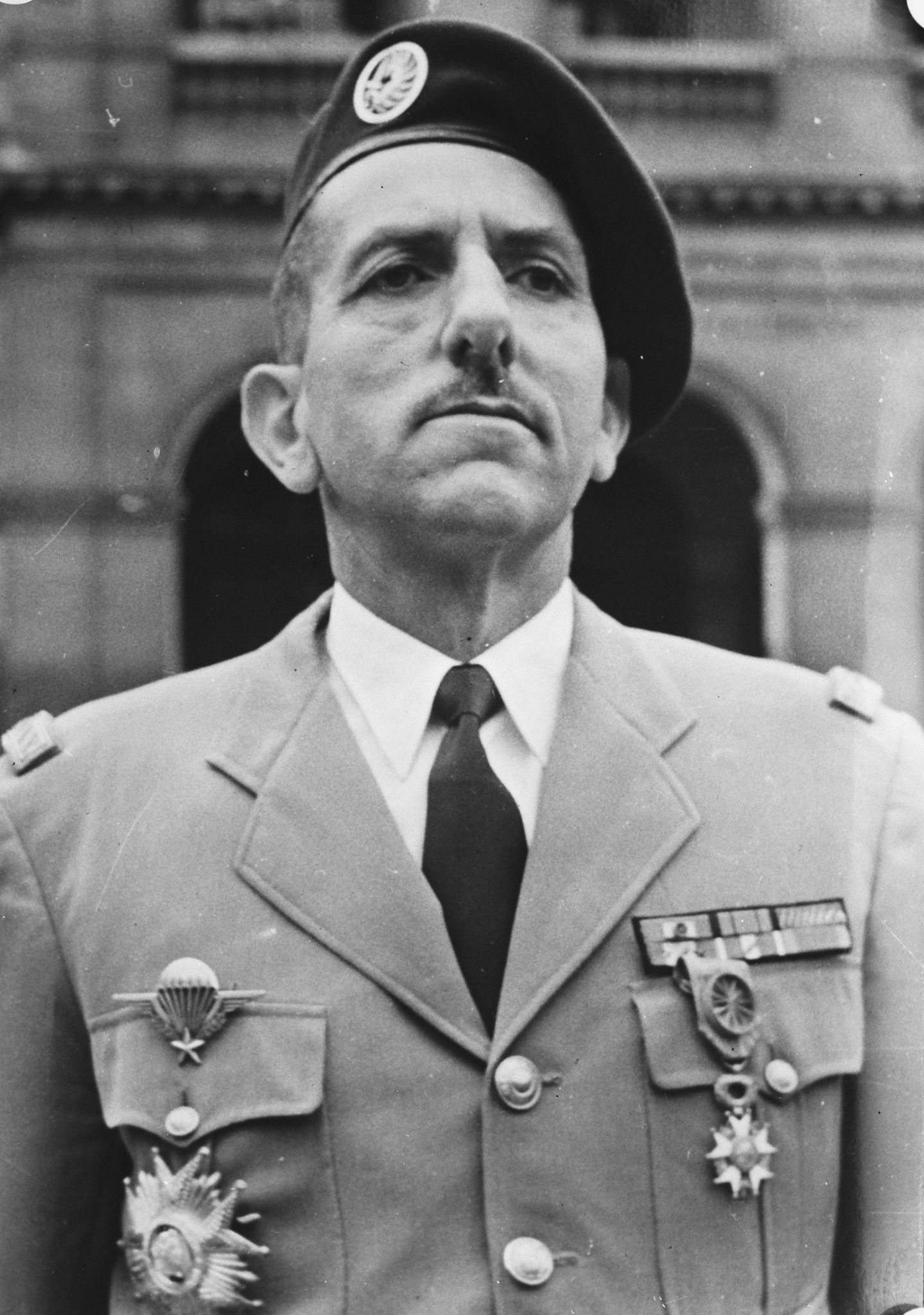 Algerie-krigen - Folk og Forsvar